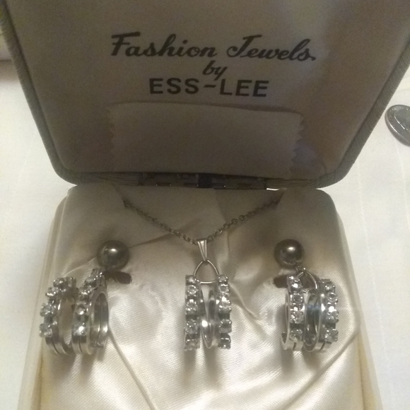 Ess-Lee | Jewelry | Vintage Fashion Jewels By Esslee | Poshmark